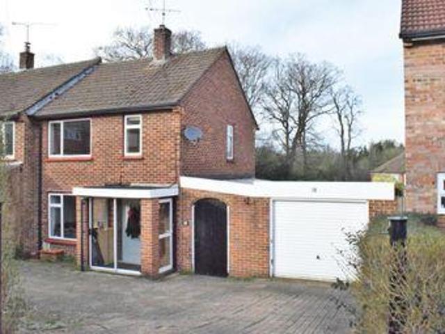 2 Bedrooms End terrace house for sale in The Close, Lightwater GU18