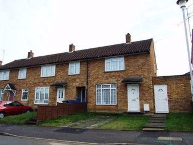2 Bedrooms End terrace house for sale in Winchgrove Road, Bracknell, Berkshire RG42