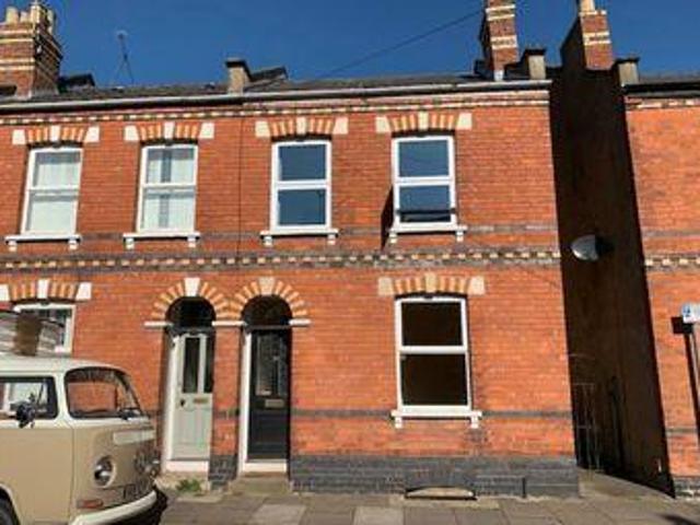 2 Bedrooms End terrace house for sale in Winstonian Road, Fairview, Cheltenham GL52