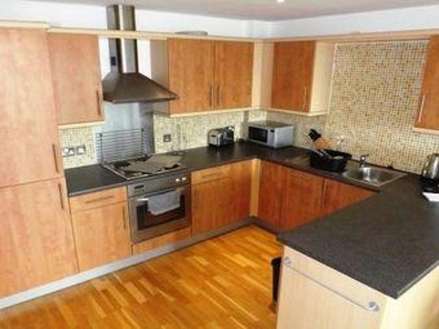 2 Bedrooms Flat for rent in 3 Whitehall Quay, Leeds LS1