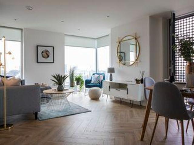 2 Bedrooms Flat for rent in 100 Greengate, Salford M3