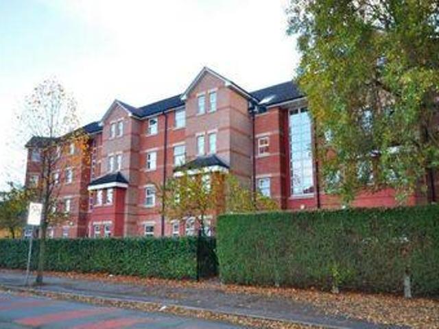 2 Bedrooms Flat for rent in 128 School Lane, Manchester M20
