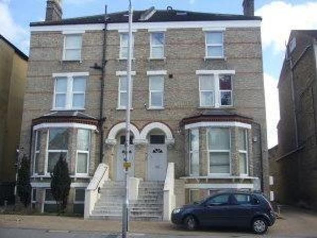 2 Bedrooms Flat for rent in 13 St. Peters Road, Croydon CR0