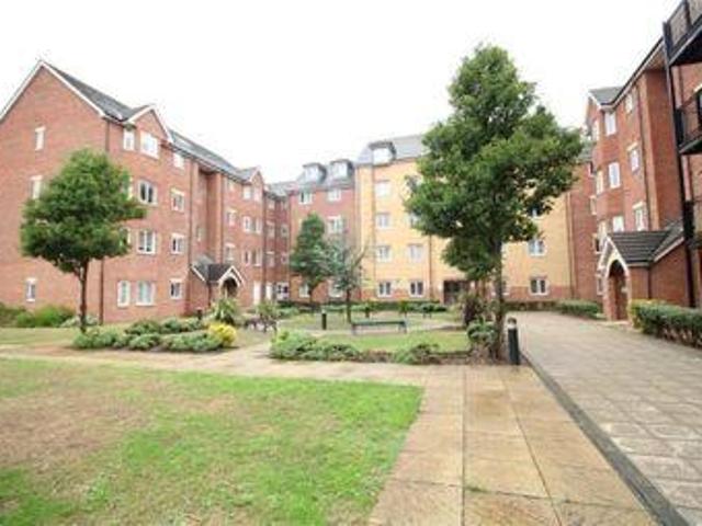 2 Bedrooms Flat for rent in 140 London Rd, Romford RM7