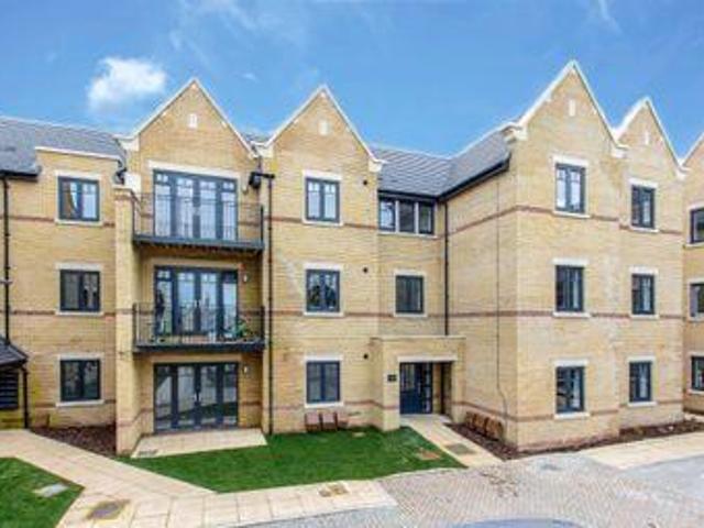 2 Bedrooms Flat for rent in 14 16 Stratford Road, Watford WD17
