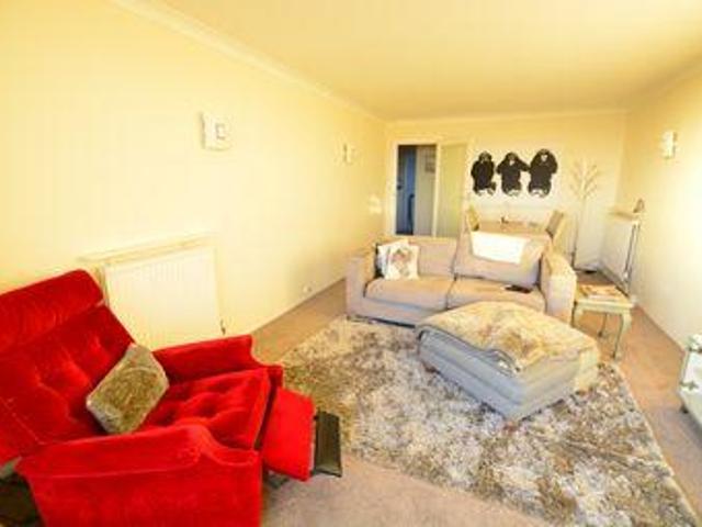 2 Bedrooms Flat for rent in 159 Kingsway, Hove BN3