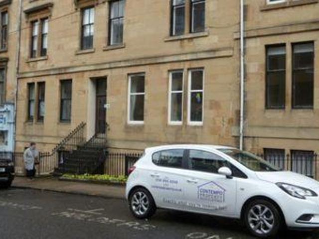 2 Bedrooms Flat for rent in 168 Great George Street, Glasgow G12
