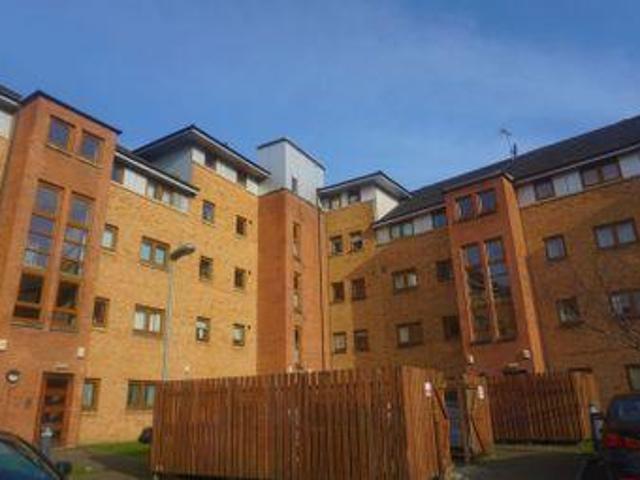 2 Bedrooms Flat for rent in 183 Craighall Road, Glasgow G4