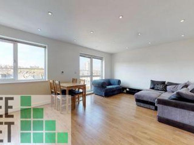2 Bedrooms Flat for rent in 18 Paxton Place, London SE27