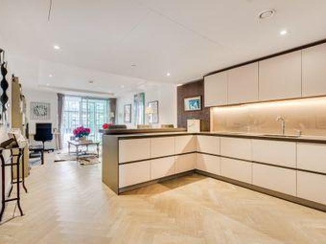 2 Bedrooms Flat for rent in 19 Circus Road, London SW11