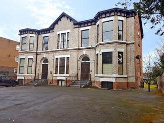 2 Bedrooms Flat for rent in 19 Palatine Road, Manchester M20