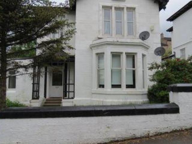 2 Bedrooms Flat for rent in 19 Westercraigs, Glasgow G31