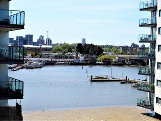 2 Bedrooms Flat for rent in 1 Albert Basin Way, London E16
