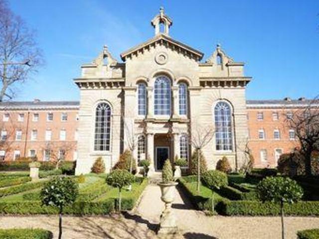 2 Bedrooms Flat for rent in 1 Houseman Crescent, Manchester M20