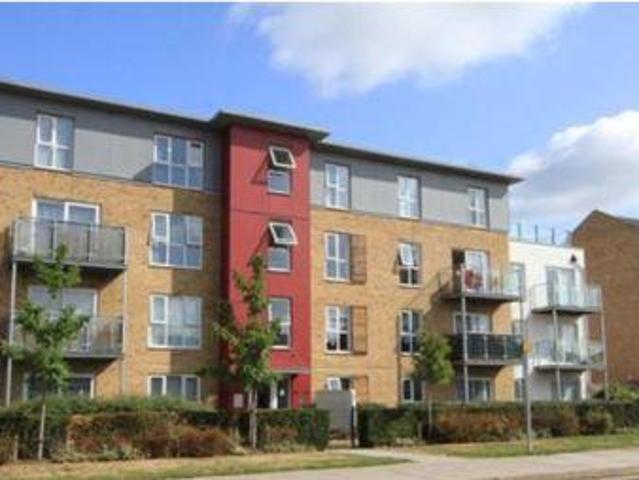 2 Bedrooms Flat for rent in 21 Porters Way, West Drayton UB7