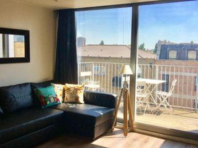2 Bedrooms Flat for rent in 26 32 Bacon Street, London E2