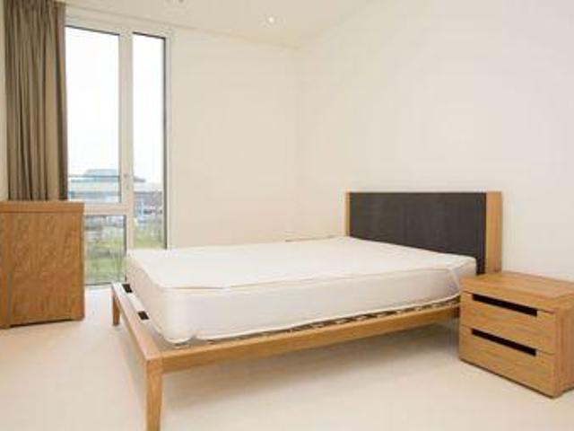 2 Bedrooms Flat for rent in 26, Victory Parade, London E20