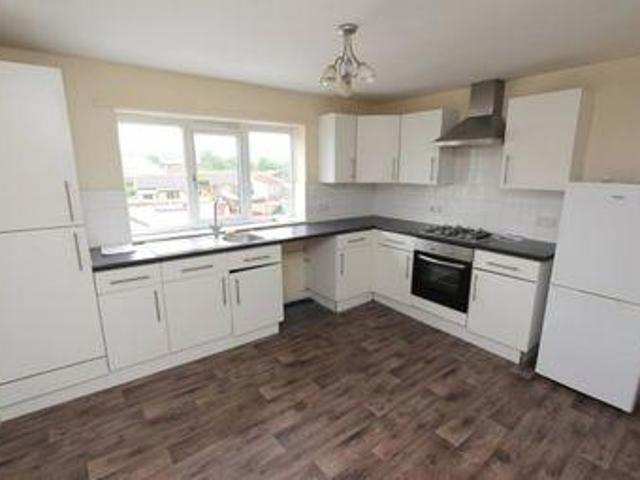 2 Bedrooms Flat for rent in 2 Fiddlers Lane, Saughall, Saughall CH1