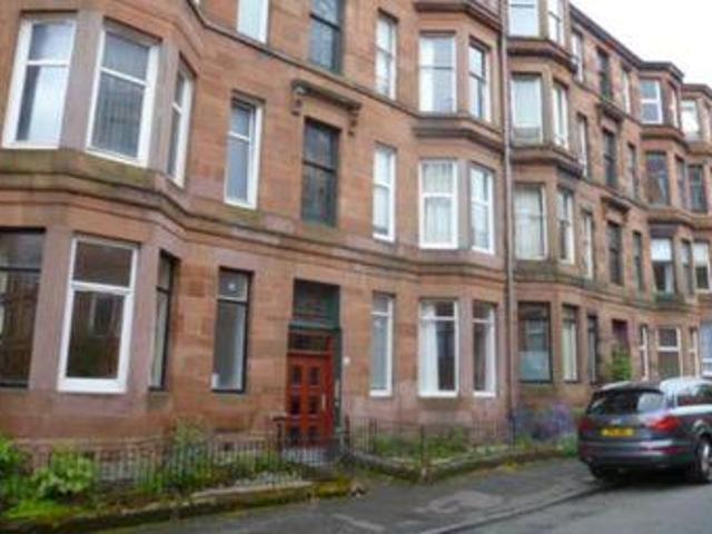 2 Bedrooms Flat for rent in 31 Caird Drive, Glasgow G11