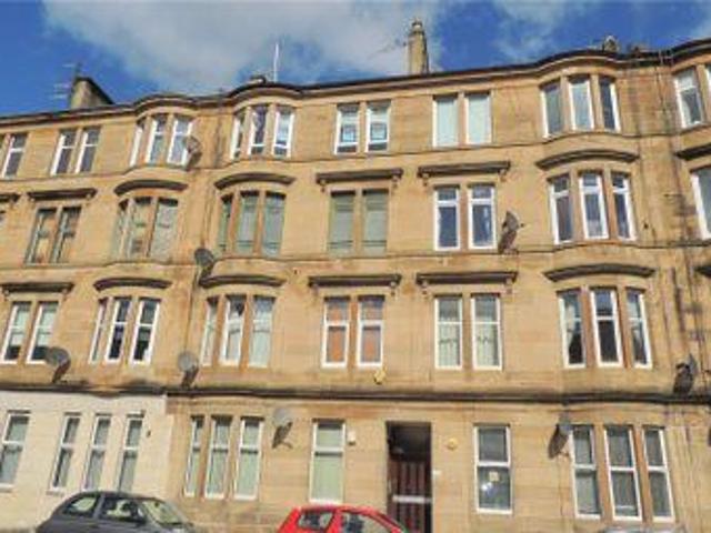 2 Bedrooms Flat for rent in 3/2, 445 Tantallon Road, Shawlands, Glasgow G41