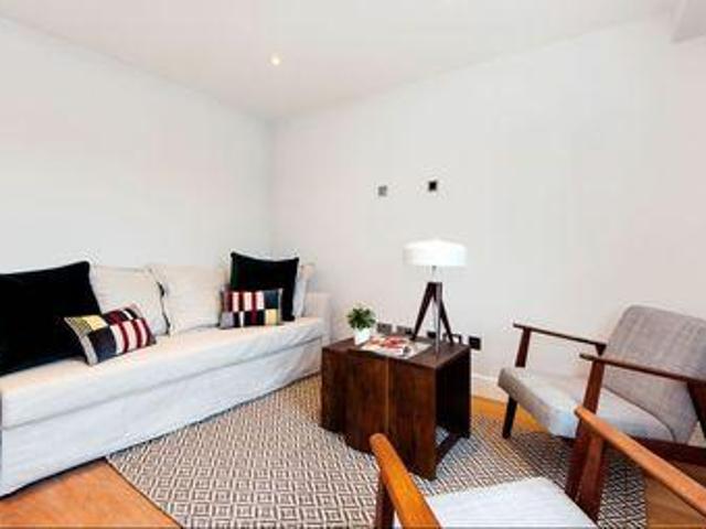 2 Bedrooms Flat for rent in 32 Dawes Road, London SW6