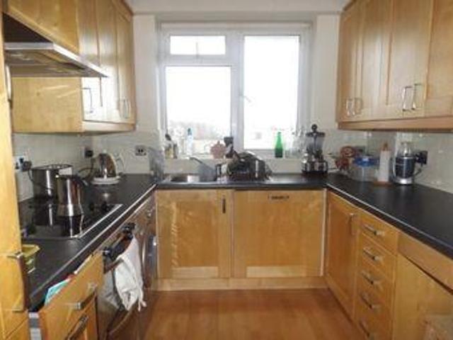 2 Bedrooms Flat for rent in 37 39 The Drive, Hove BN3