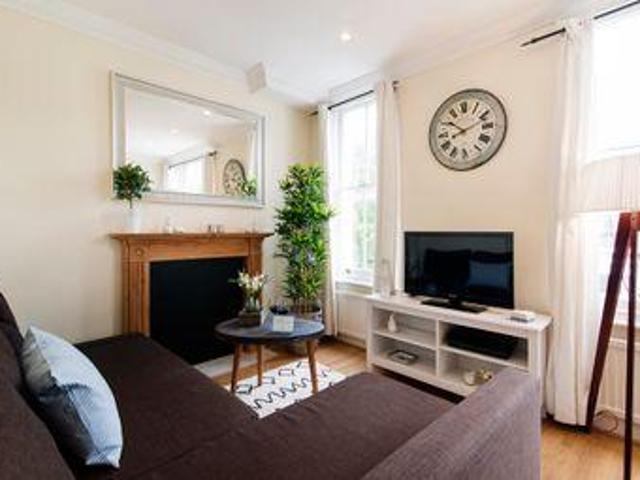 2 Bedrooms Flat for rent in 37 Kempsford Gardens, London SW5