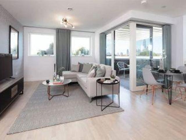 2 Bedrooms Flat for rent in 37 Heygate Street, London SE17