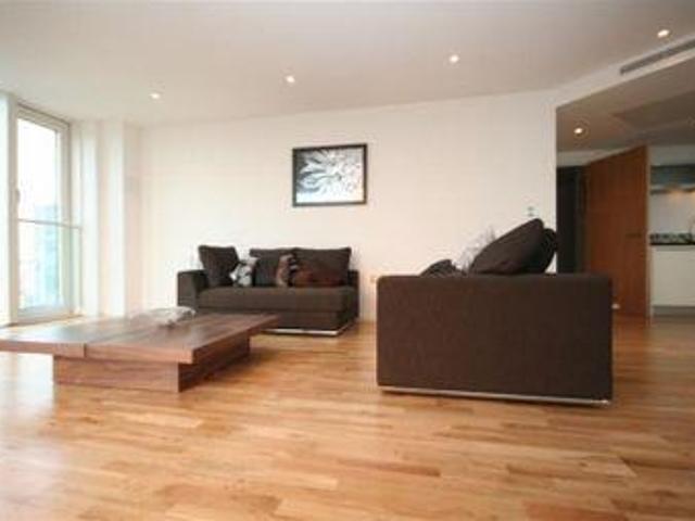 2 Bedrooms Flat for rent in 37 Millharbour, London E14