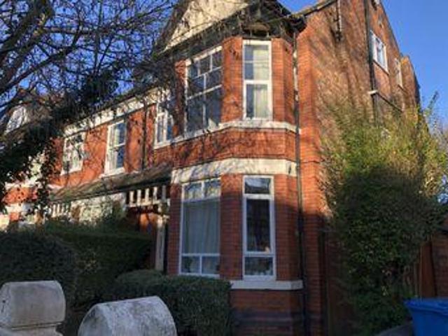 2 Bedrooms Flat for rent in 7 Moorland Road, Manchester M20