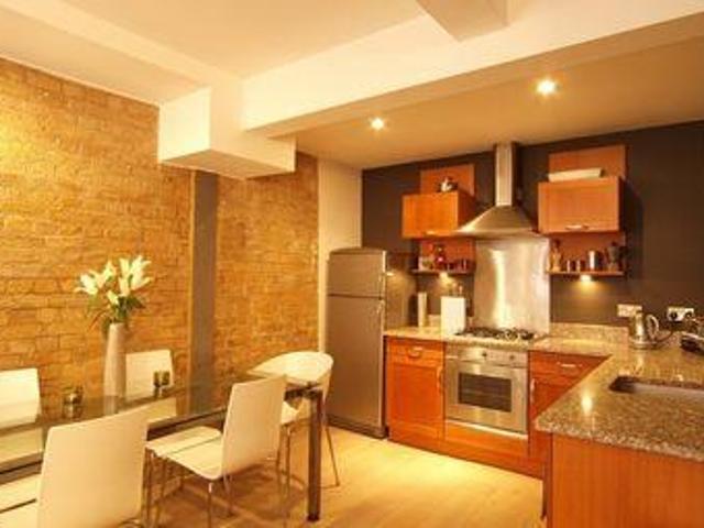 2 Bedrooms Flat for rent in 40 Gowers Walk, London E1