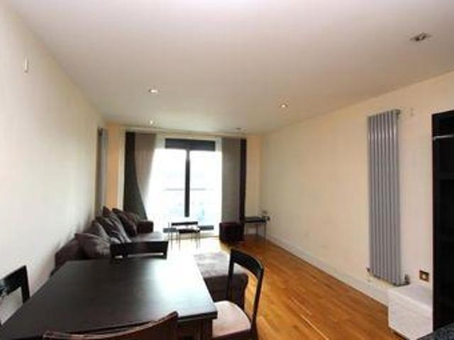 2 Bedrooms Flat for rent in 41 Millharbour, London E14