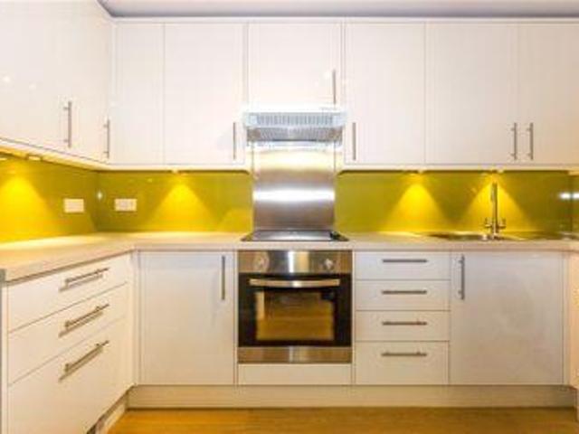 2 Bedrooms Flat for rent in 488 Holloway Road, London N7