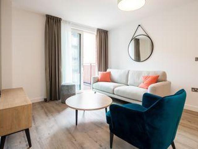 2 Bedrooms Flat for rent in 4, Lockside Lane, Salford M5
