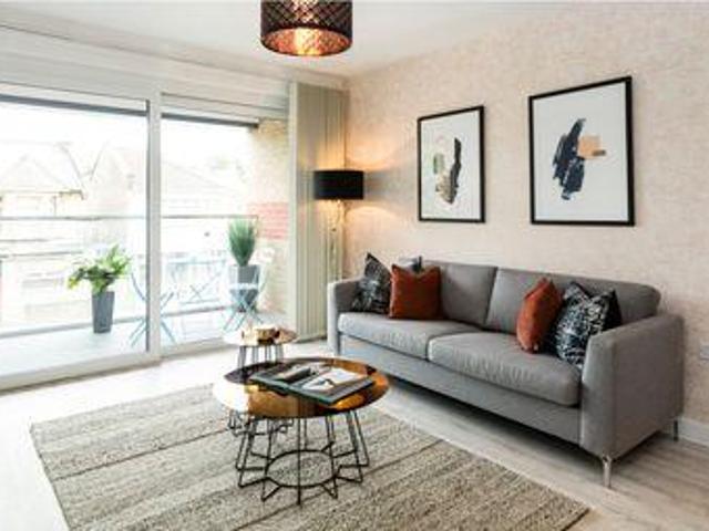 2 Bedrooms Flat for rent in 5 Sopwith Avenue, Walthamstow E17