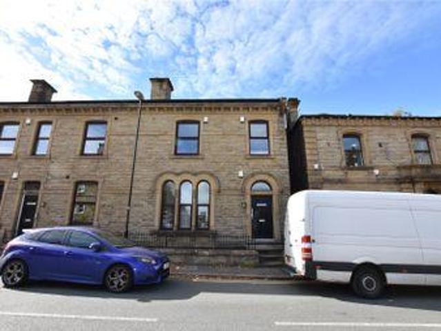 2 Bedrooms Flat for rent in 6 Thorp House, Commercial Street, Morley, Leeds LS27