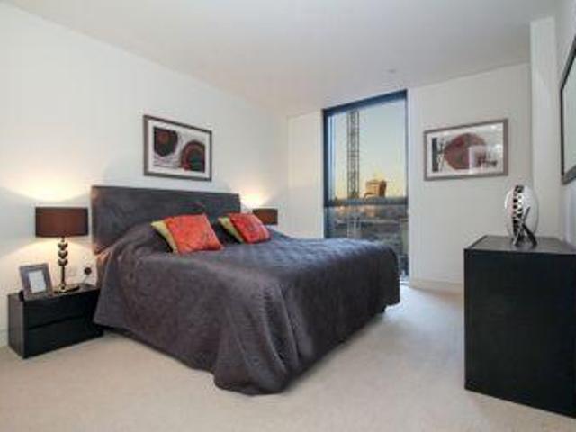 2 Bedrooms Flat for rent in 70 Holland Street, London SE1