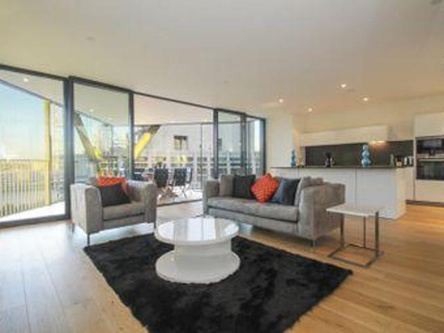 2 Bedrooms Flat for rent in 70 Holland Street, London SE1