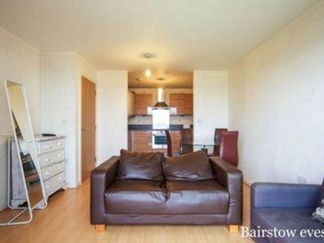 2 Bedrooms Flat for rent in 72 High Street, London E15