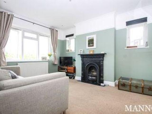 2 Bedrooms Flat for rent in 77 Bromley Road, Beckenham BR3