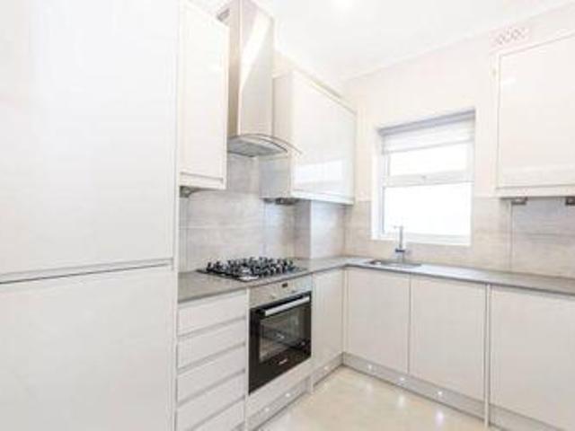 2 Bedrooms Flat for rent in 94 West Green Road, London N15