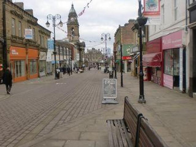 2 Bedrooms Flat for rent in 99A Queens Street, Morley, Morley, Morley, Leeds, Morley LS27