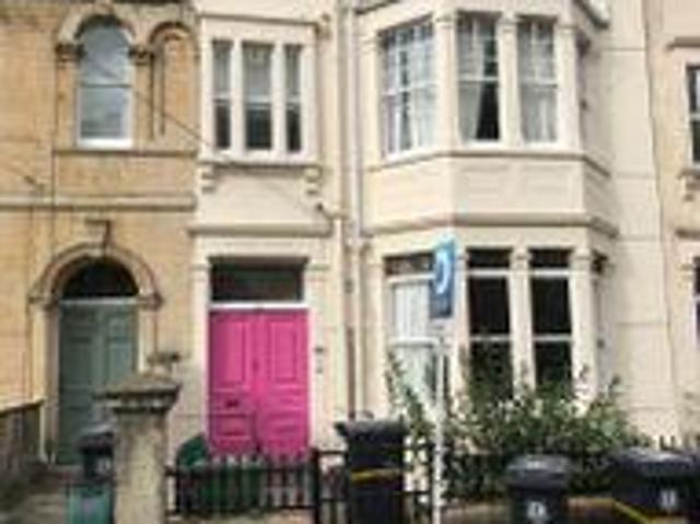 2 Bedrooms Flat for rent in Cotham Vale, Cotham, Bristol BS6