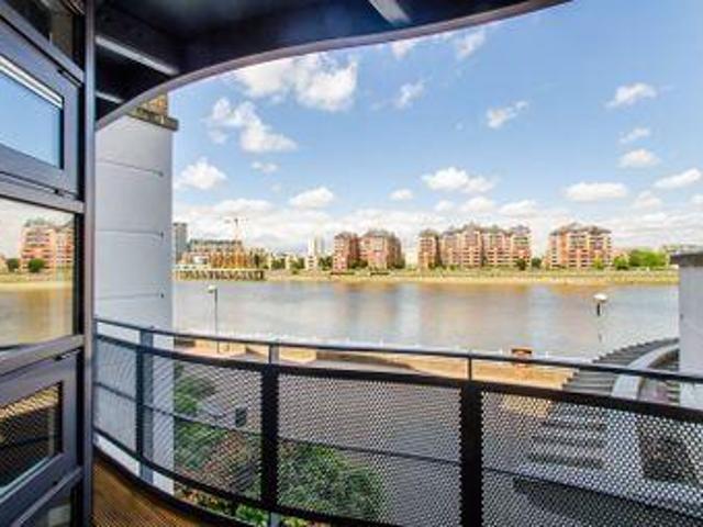 2 Bedrooms Flat for rent in Cotton Row, Battersea, London SW11