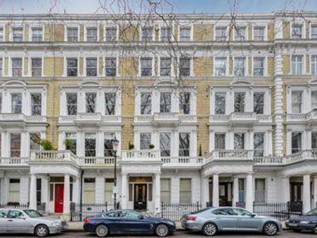 2 Bedrooms Flat for rent in Courtfield Gardens, Earls Court SW5