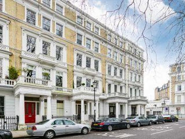 2 Bedrooms Flat for rent in Courtfield Gardens, London SW5