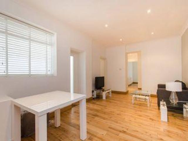 2 Bedrooms Flat for rent in Courtfield Gardens, South Kensington, London SW5