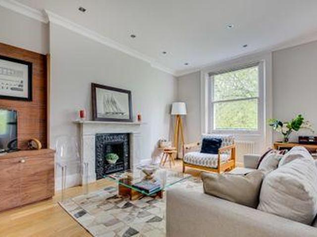 2 Bedrooms Flat for rent in Courtfield Road, South Kensington, London SW5