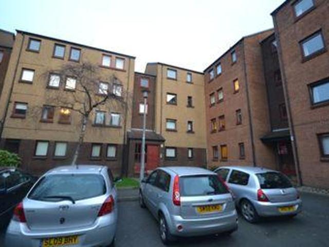 2 Bedrooms Flat for rent in Coxfield, Gorgie, Edinburgh EH11