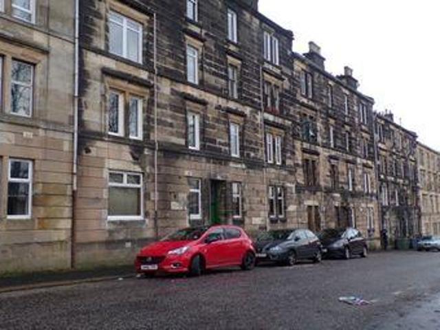 2 Bedrooms Flat for rent in Cochran Street, Paisley PA1